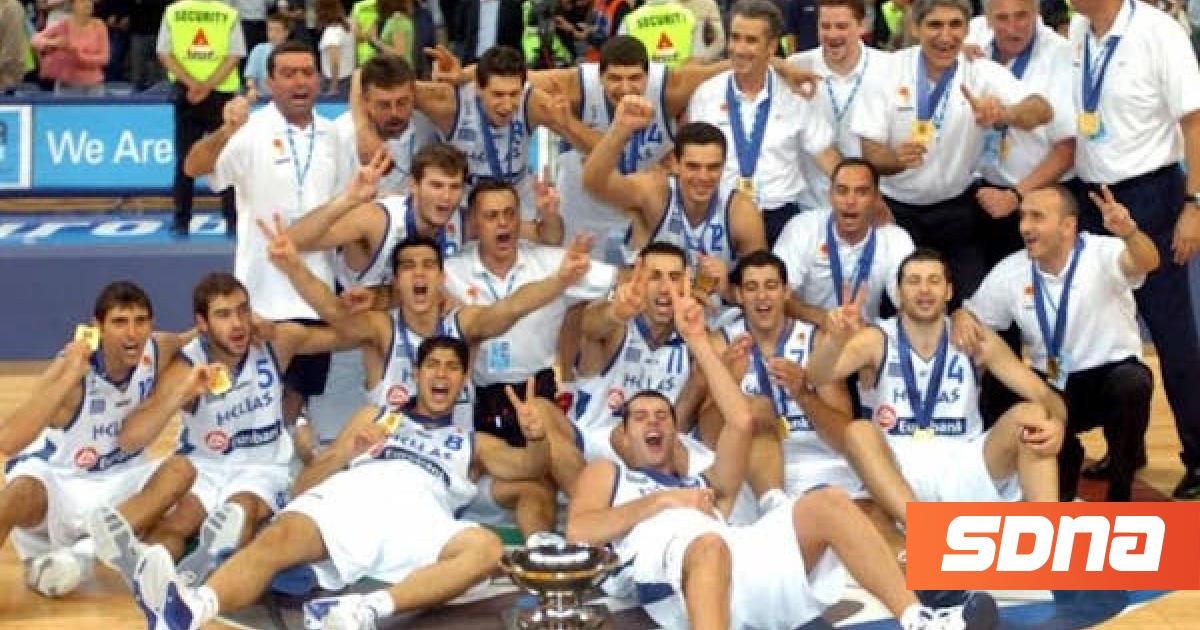 Το Υπουργείο Αθλητισμού, μαζί με την ΕΟΚ, τιμά την Εθνική ομάδα που κατέκτησε το EUROBASKET 2005 ...